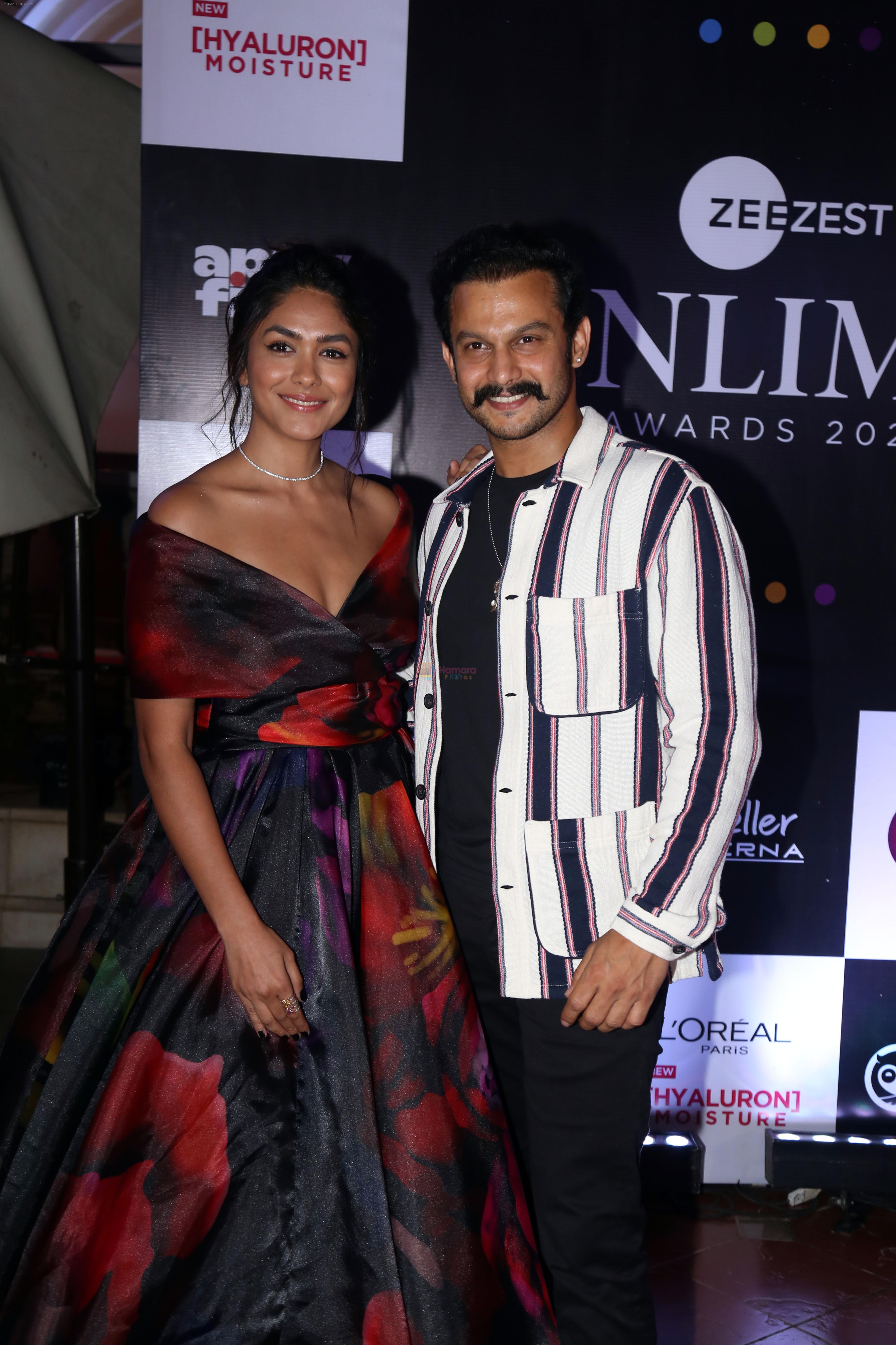Mrunal Thakur and Adinath Kothare at Zee Zest 1st UNLIMITED Awards 2023 on 21 Mar 2023 / Mrunal ...